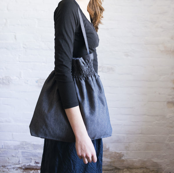 smocked bag (dark) – pi'lo